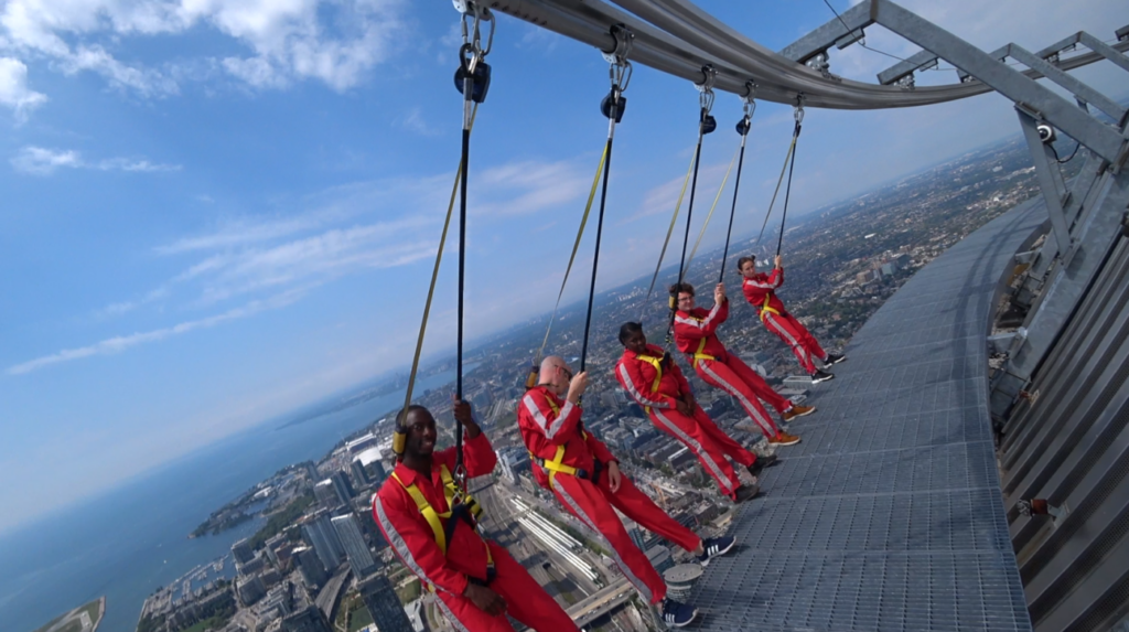 Edge Walk am CN-Tower in Toronto - Nervenkitzel pur - Reisetipps weltweit